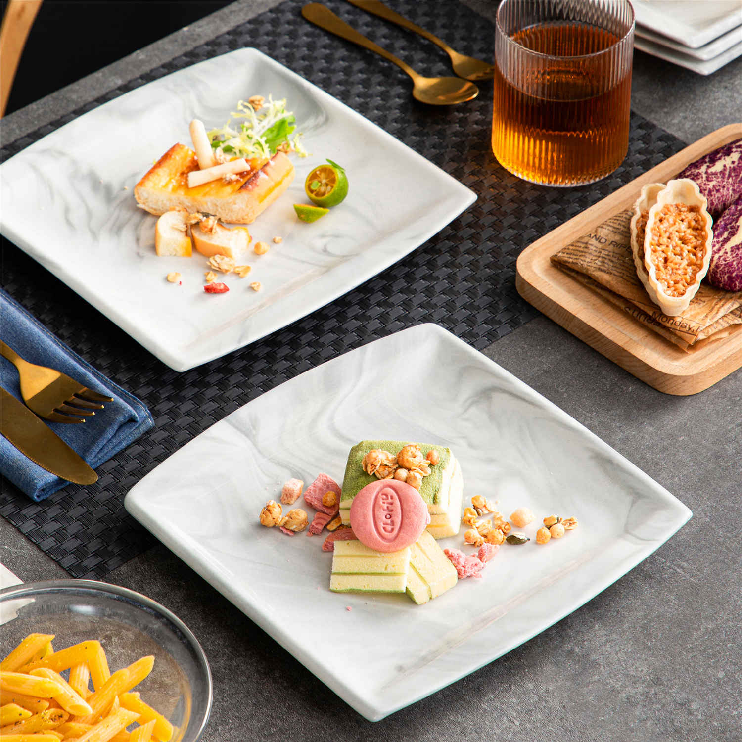 How to Use Dessert Plates to Control Your Portion