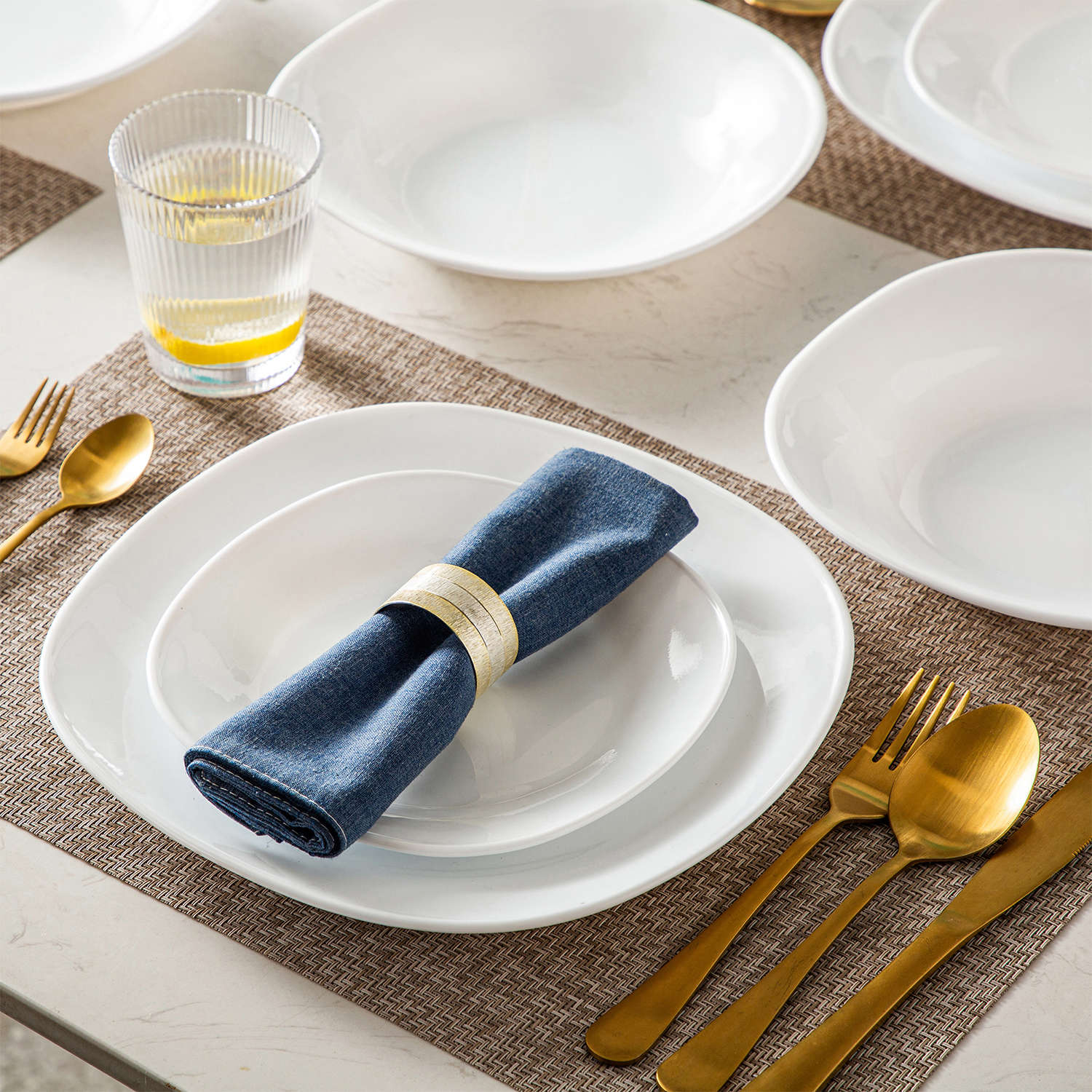 Discover the Timeless Elegance of White Dinnerware: A Comprehensive ...